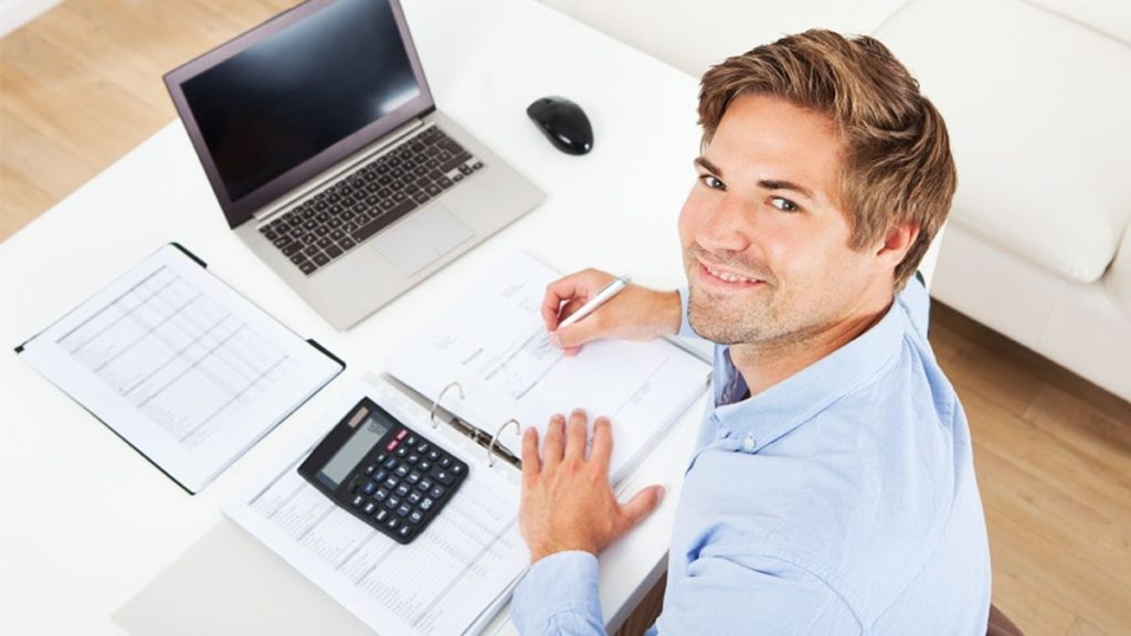 3 Reasons to Pursue Accounting Training - AOLCC